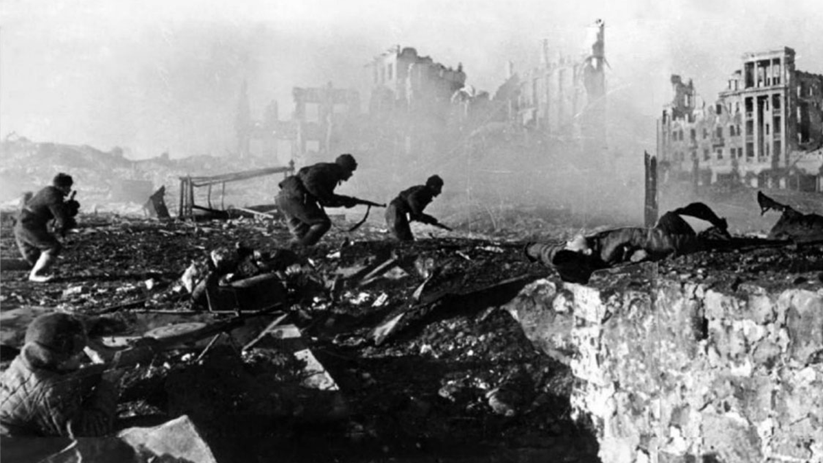 78 χρόνια από τη Μάχη του Στάλινγκραντ - ALT.gr