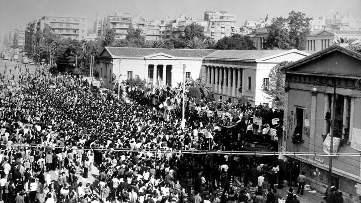 Στ. Ορφανός: "Το Νοέμβρη του 1973 έζησα τον ξεσηκωμό μέσα από το ...