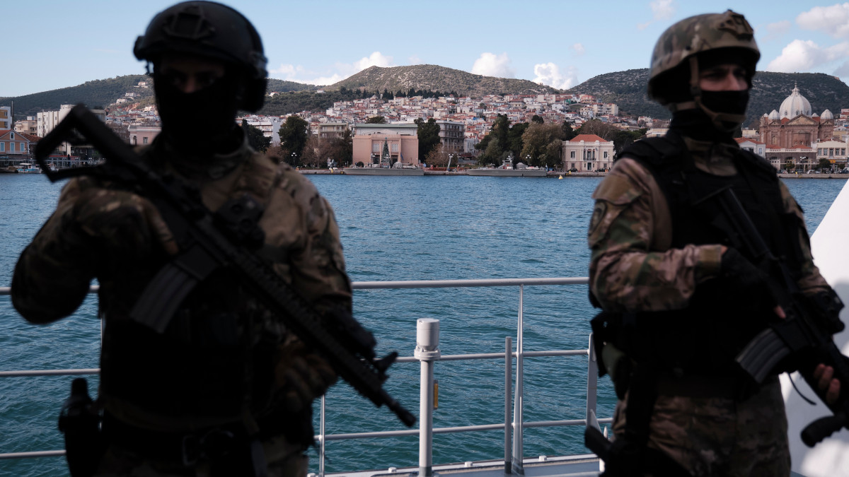 Δωρεάν μετακίνηση των στρατιωτικών και των στρατευμένων με τα ...
