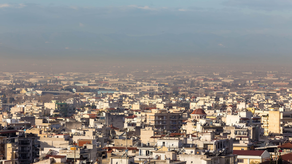 Υγεία: Η αυξημένη ρύπανση της ατμόσφαιρας σχετίζεται με το εγκεφαλικό ...