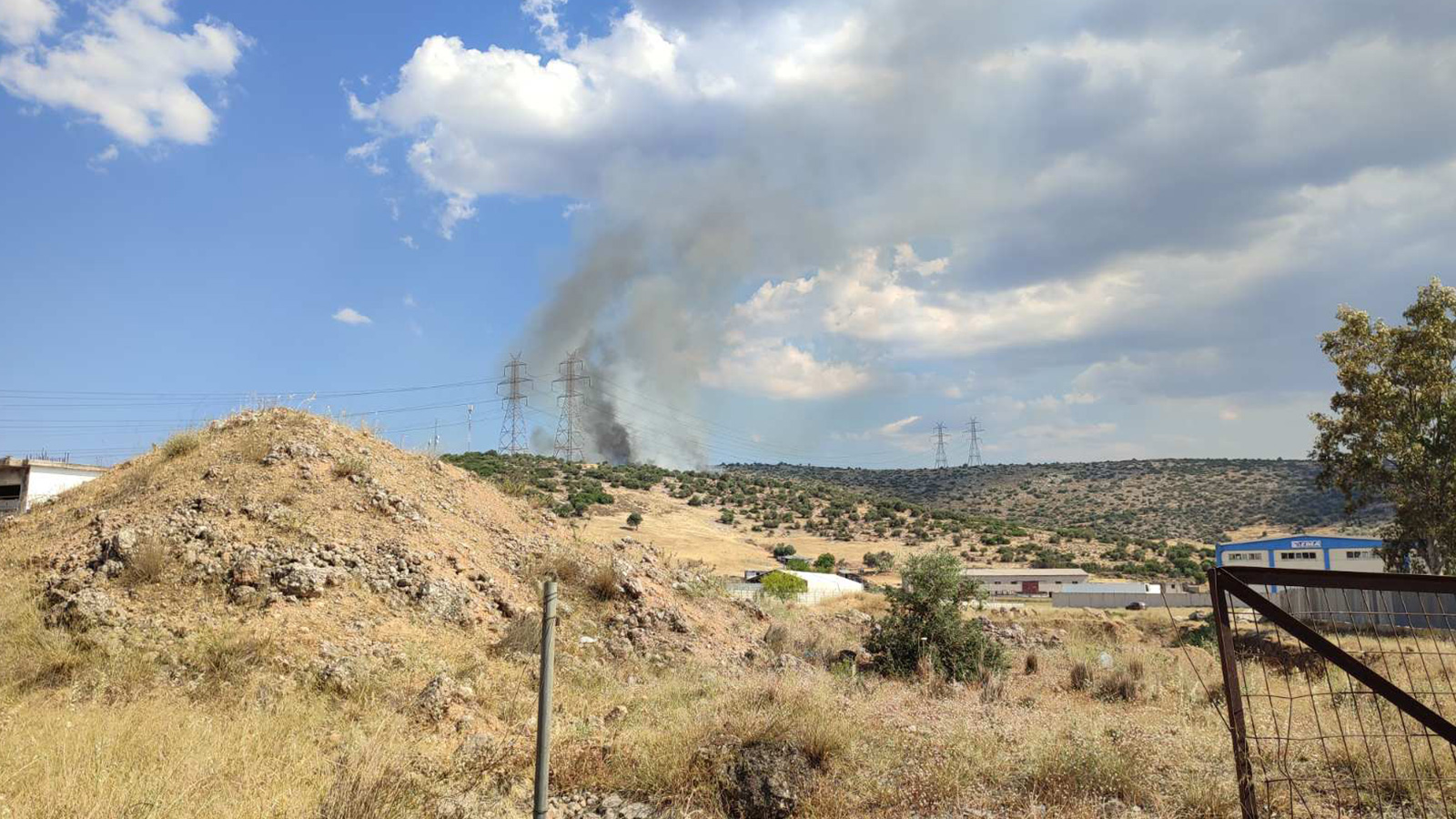 Αττική: Οριοθετήθηκε η πυρκαγιά που ξέσπασε στον Ασπρόπυργο - ALT.gr