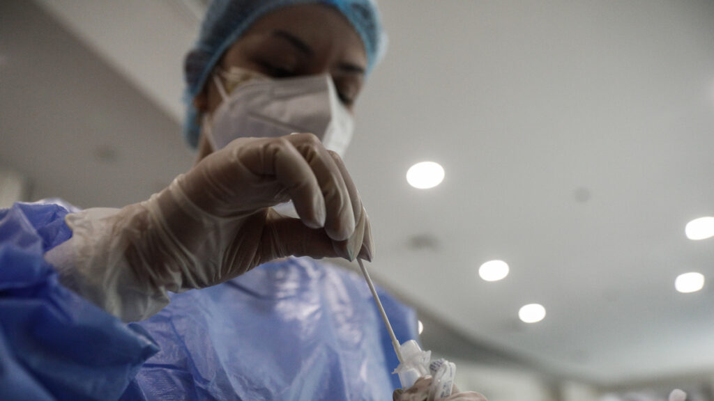 Ένας χρόνος πανδημία: Έρευνα του 902.gr για τα εμβόλια κατά του κορονοϊού - Trailer - ALT.gr