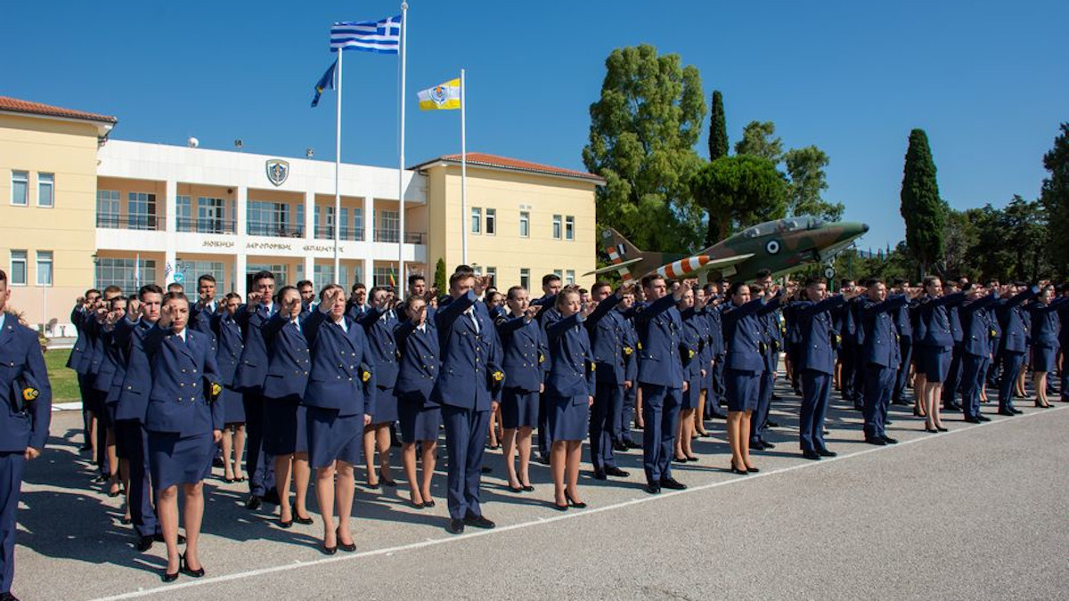 Διακρίσεις στη βαθμολογική εξέλιξη μεταταχθέντων αποφοίτων από τις ...
