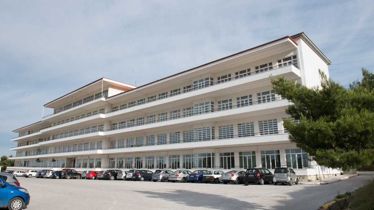 Τα στρατιωτικά νοσοκομεία (και όχι μόνο) ... βράζουν! - ALT.gr