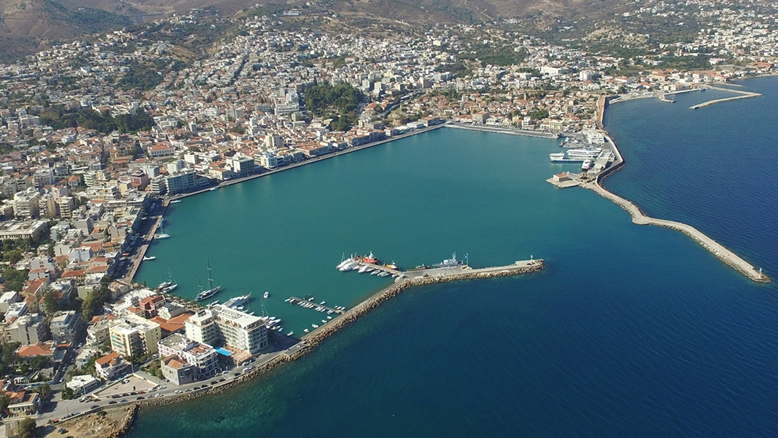 ΤΕ Χίου του ΚΚΕ: Τηλεφωνική παρέμβαση στο διοικητή της αστυνομικής ...