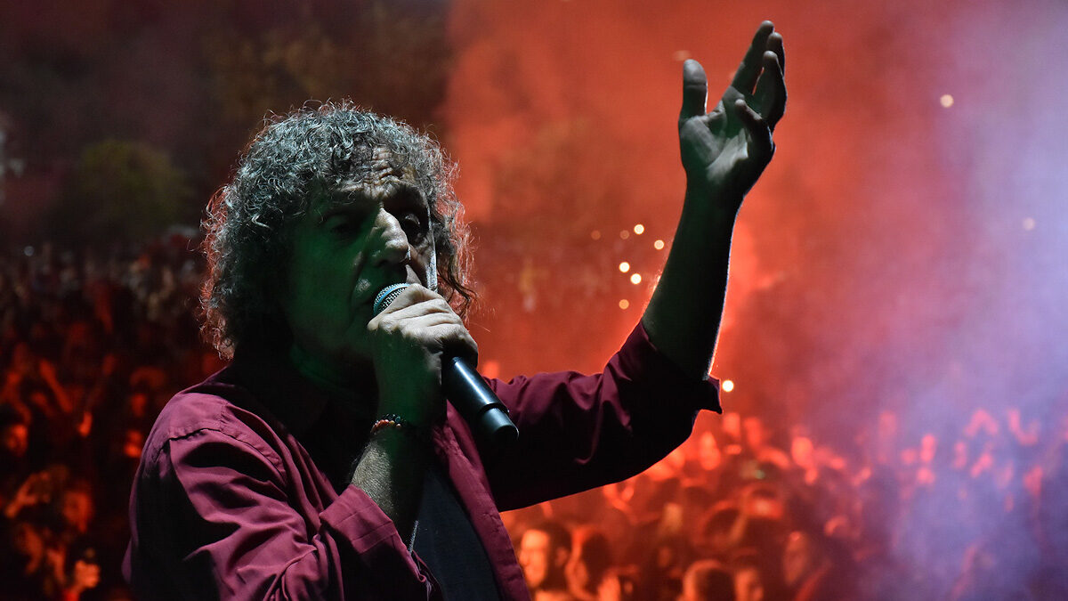Σήμερα η συναυλία για τα 50 χρόνια του Βασίλη Παπακωνσταντίνου στο ...