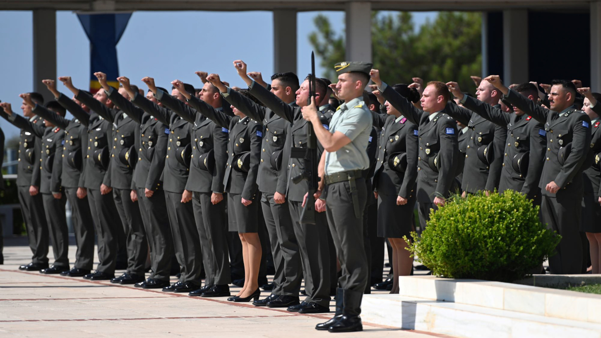 Σχολή Ευελπίδων: Ορκίστηκαν οι νέοι ανθυπολοχαγοί - ALT.gr