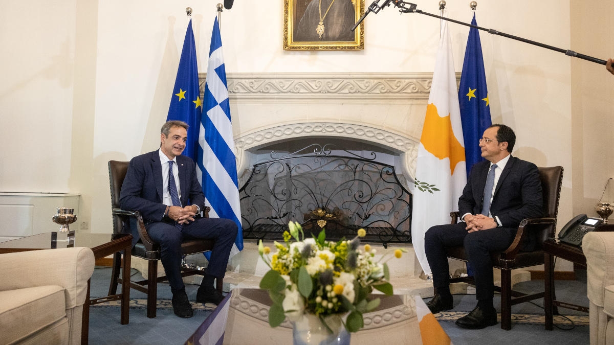 Μητσοτάκης - Χριστοδουλίδης: «Ευκαιρίες» οι επικίνδυνες διευθετήσεις ...
