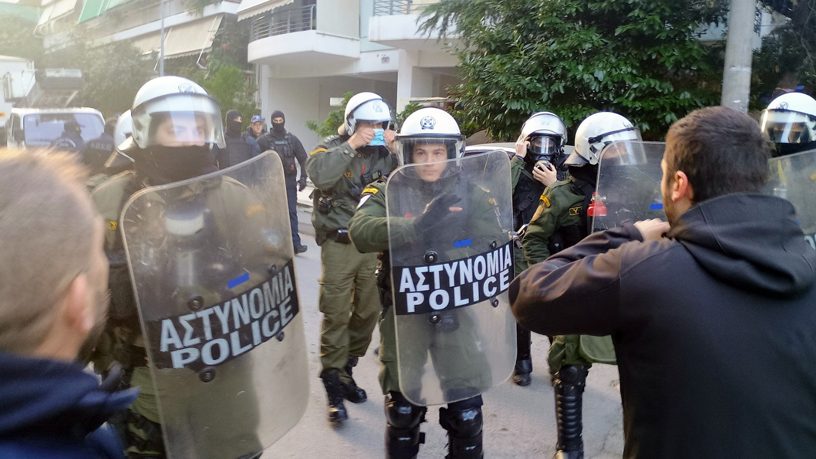 Ζωγράφου: Συνελήφθησαν η Ιωάννα Κολοβού και ο γιος της - Επίθεση των ...
