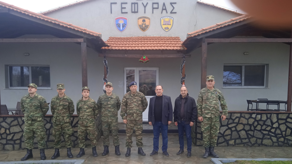 Επισκέψεις κλιμακίου του ΚΚΕ σε φυλάκια του στρατού στον Έβρο και την ...