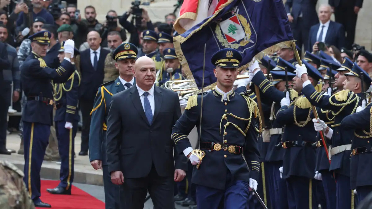 Λίβανος: Ο στρατηγός Ζοζέφ Αούν εξελέγη νέος πρόεδρος - ALT.gr