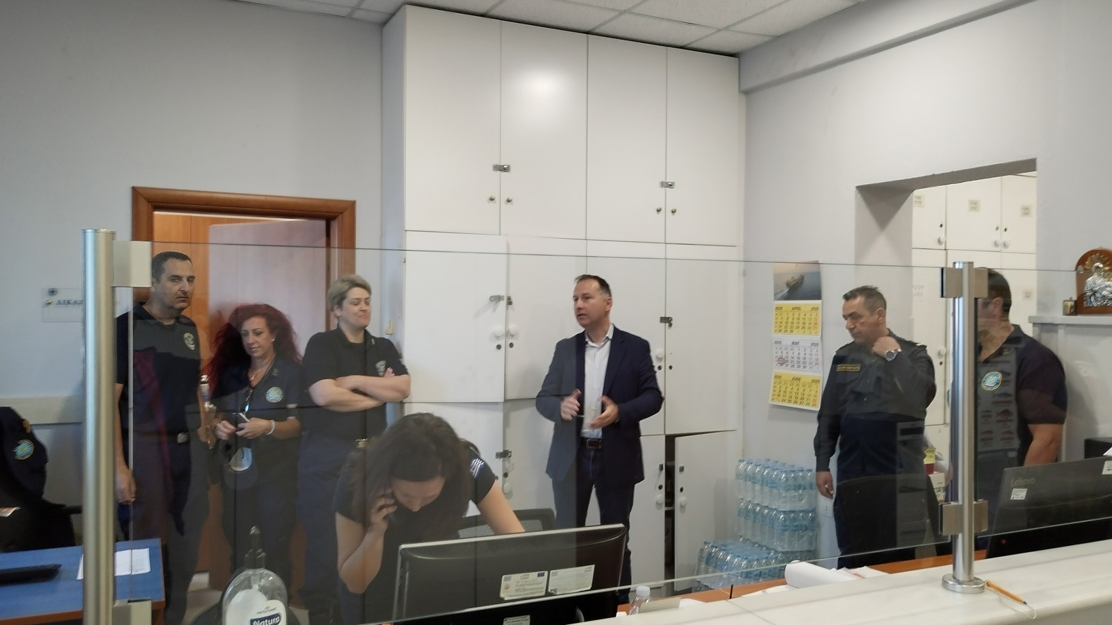Βόλος: Αντιπροσωπεία του ΚΚΕ περιόδευσε στο Λιμεναρχείο και την ...