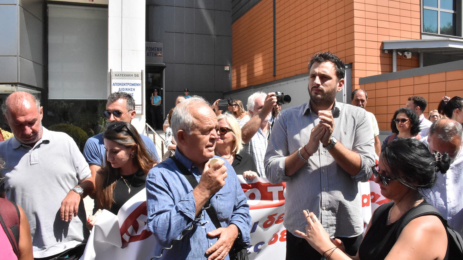 Η. Σταμέλος: Απειθαρχία στους άδικους νόμους για να εξυπηρετήσουμε το ...