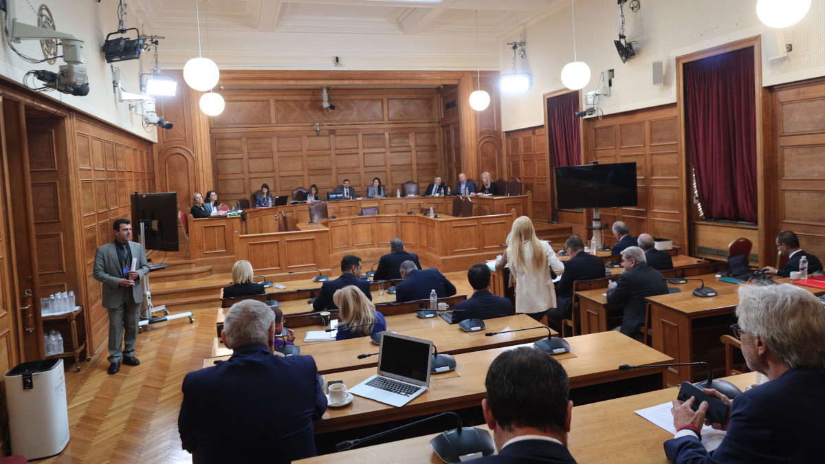 Εξεταστική Επιτροπή για τον ΟΠΕΚΕΠΕ: Αποκαλύπτεται η σαπίλα την ώρα που ...